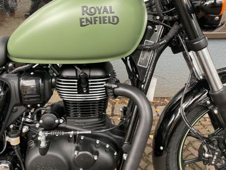 ROYAL ENFIELD royal-enfield-meteor-350-neue-farbe-fireball-matt-green ...