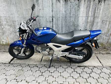 HONDA honda-cbf250-35kw Gebrauchtmotorrad