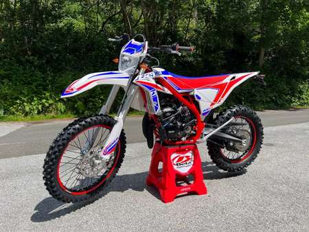 BETA beta-1-x-trainer-300-2t-modell-2022-neu-mit-strassenzulassung-und ...