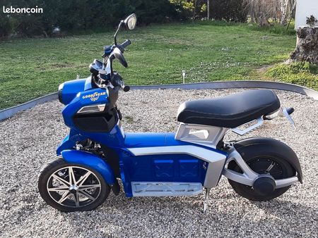 DOOHAN scooter-electrique-50m3 Gebrauchtmotorrad