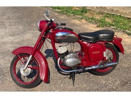 JAWA oldtimer-jawa-cz-150-034 Used - the parking motorcycles