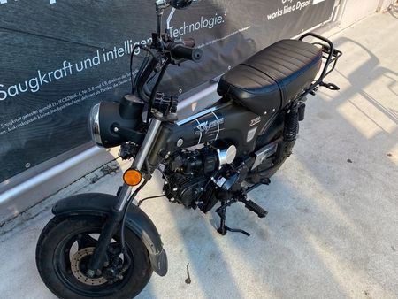 HONDA honda-dax-skymax-50ccm-moped-roller Gebrauchtmotorrad