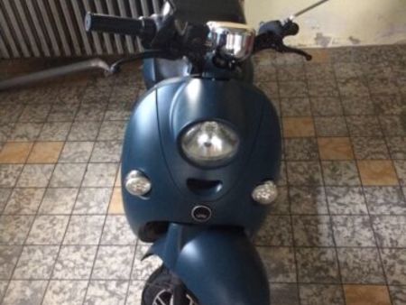 UNU unu-classic-3kw-4ps-retro-e-roller-elektroroller-elektro-scooter ...
