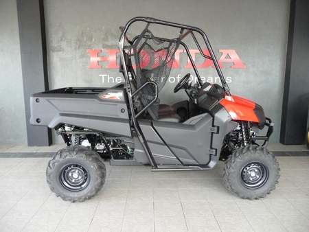 HONDA honda-trx350-big-red-4wd-4x4-farm-quad-atv tweedehands - De Parking