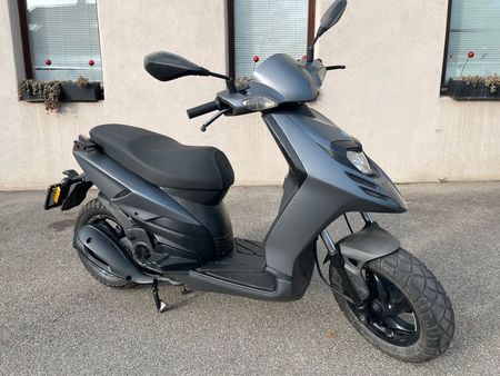 Piaggio Tph 125
