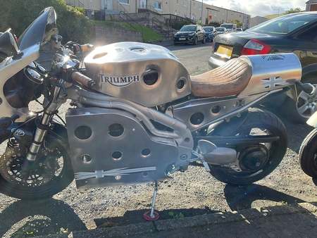 TRIUMPH triumph-daytona-t595-955cc-6-speed-custom-modified-cafe-racer ...