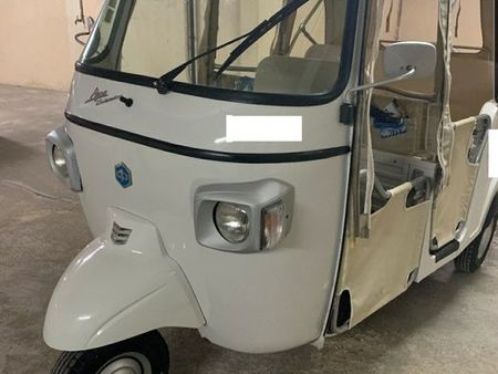 PIAGGIO tuk-tuk-piaggio-ape-200-almada-cova-da-piedade-pragal-e ...