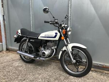 SUZUKI suzuki-gt-125-classic-minter-px-yamaha-rd-250-350-400-lc-ts-x1-x5-x7-185 occasion - Le ...