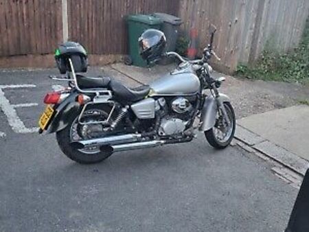 HONDA honda-shadow-125cc-2002 occasion - Le Parking