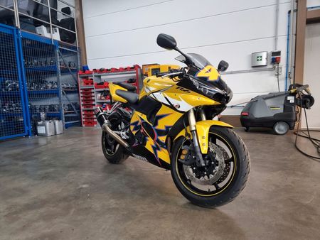 YAMAHA YAMAHA R6 RJ095 ROSSI EDITION Gebrauchtmotorrad