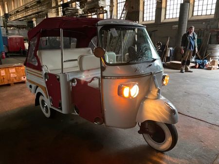 PIAGGIO ape-calessino-diesel-tuk-tuk-sondermodell-4-sitzplatze-sammler ...