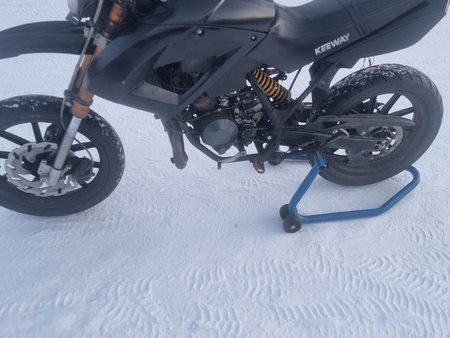 KEEWAY keeway-x-ray-50-schaldmoped-enduro-cross-50ccm Gebrauchtmotorrad