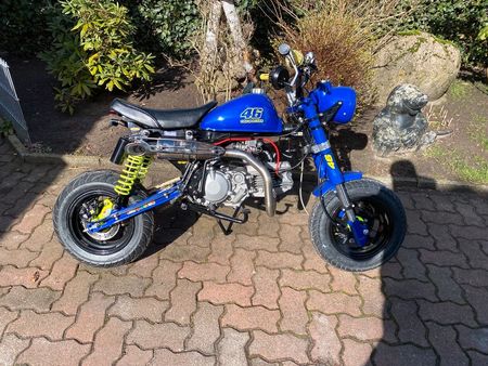 HONDA honda-monkey-replika-rossi-design-46-10zoll-neu-aufbau-daytona ...