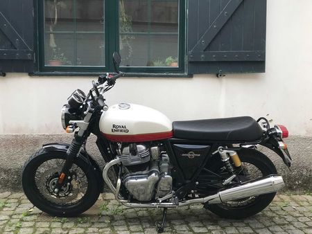 ROYAL ENFIELD royal-enfield-interceptor-650-baker-express-apulia-e-fao ...