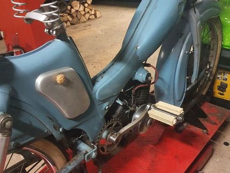 MBK motobecane-av-87-fourche-a-balancier-mobylette-ancienne occasion ...