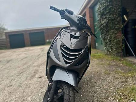 PIAGGIO piaggio-zip-125cc-ddl-potenza-stage-2-180cc-optrek-scooters ...