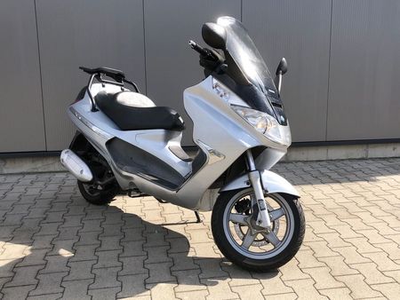 PIAGGIO piaggio-x8-125-ccm-roller Gebrauchtmotorrad