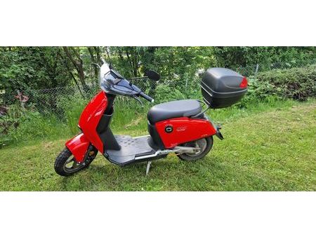 SUPER SOCO super-soco-cux-45km-h-e-roller-mit-topcase-sommer-und ...