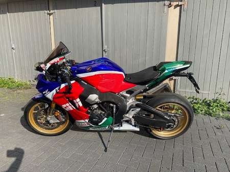 HONDA cbr1000rr-sp1 Used - the parking motorcycles