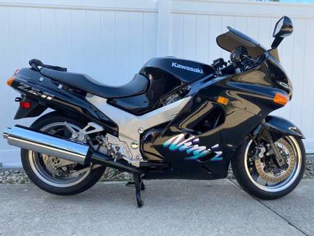 KAWASAKI 11994 KAWASAKI NINJA ZX11 Used - the parking motorcycles