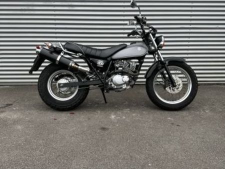 SUZUKI suzuki-rv-200-vanvan-2016-200-cm3-moto-routiere-15-495-km-gris ...