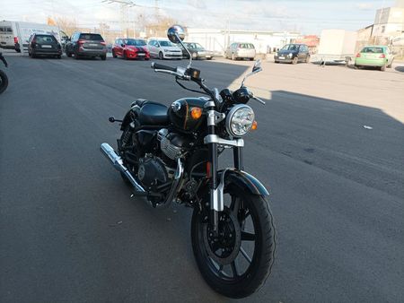ROYAL ENFIELD royal-enfield-super-meteor-650-interstellar Used - the ...