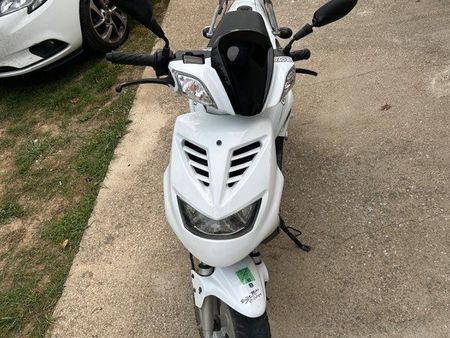 GENERIC 2012-generic-cracker-50cc-2t-moped-scooter-in-bordon-hampshire ...