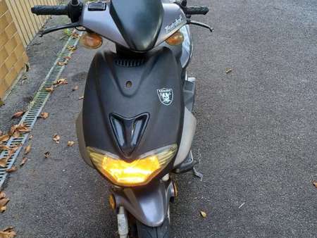 GENERIC 2012-generic-cracker-50cc-2t-moped-scooter-in-bordon-hampshire ...