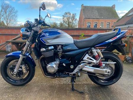 SUZUKI suzuki-gsx-1400-de-2006 Used - the parking motorcycles