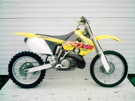 SUZUKI suzuki-250-rm-1999 Used - the parking motorcycles