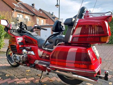 HONDA HONDA GOLDWING 1500 SE Used - the parking motorcycles
