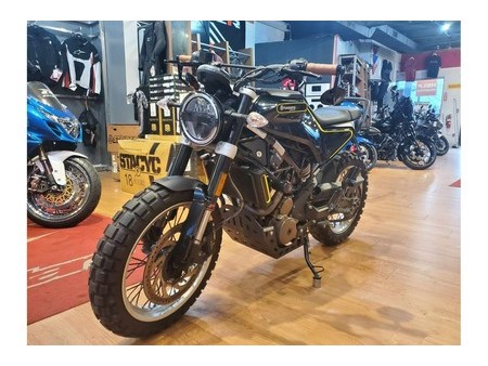 HUSQVARNA 2019 HUSQVARNA MOTORCYCLES SVARTPILEN 401 Used - the parking ...