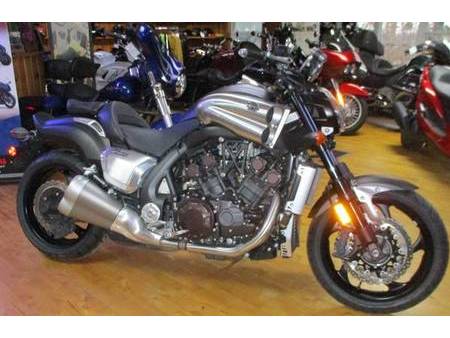 YAMAHA 2012-yamaha-vmax-1700-muscle-power-cruiser-vmx17 Used - the parking motorcycles