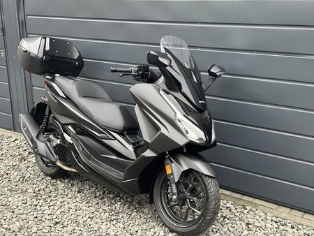 HONDA honda-forza-125-najnowszy-model-2023-kat-b-led-keyless-kufer ...