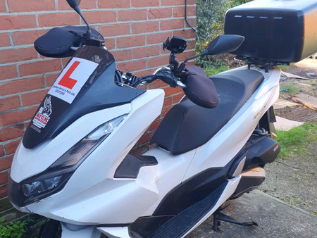 HONDA honda-pcx-125-cc Used - the parking motorcycles