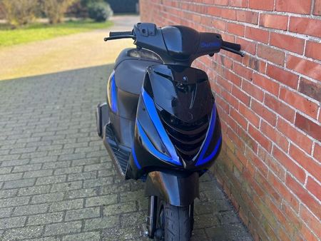 PIAGGIO piaggio-zip-2-125-cc-skr-motor Used - the parking motorcycles