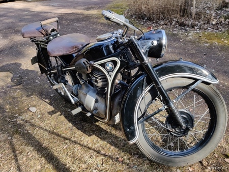 BMW r35 Used - the parking motorcycles