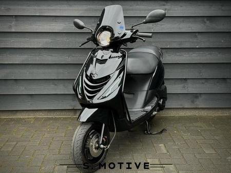 PIAGGIO PIAGGIO ZIP 4T 2021 BROM 45KM SP KAPPEN BLACK EDTION | APLHA ...