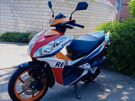 HONDA honda-nsc50r-repsol-wie-neu-roller-50-ccm occasion - Le Parking