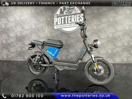 KEEWAY keeway-e-zi-mini-2024-100-electric-moped-60kg-for-16-years-old ...