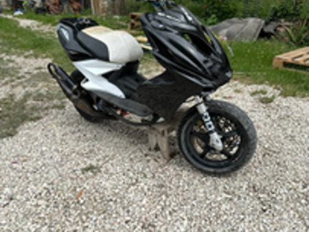 YAMAHA YAMAHA AEROX 94 2FAST Used - the parking motorcycles
