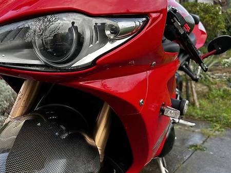 TRIUMPH triumph-daytona-675-rot Used - the parking motorcycles