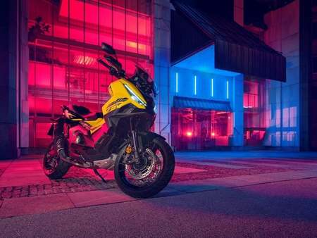HONDA 2025-new-honda-x-adv-750-special-edition-gold-finch-yellow-30 ...