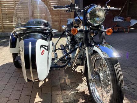 Royal Enfield Mit Beiwagen