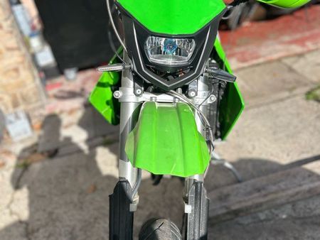 KAWASAKI kawasaki-650-klx-supermotard Used - the parking motorcycles